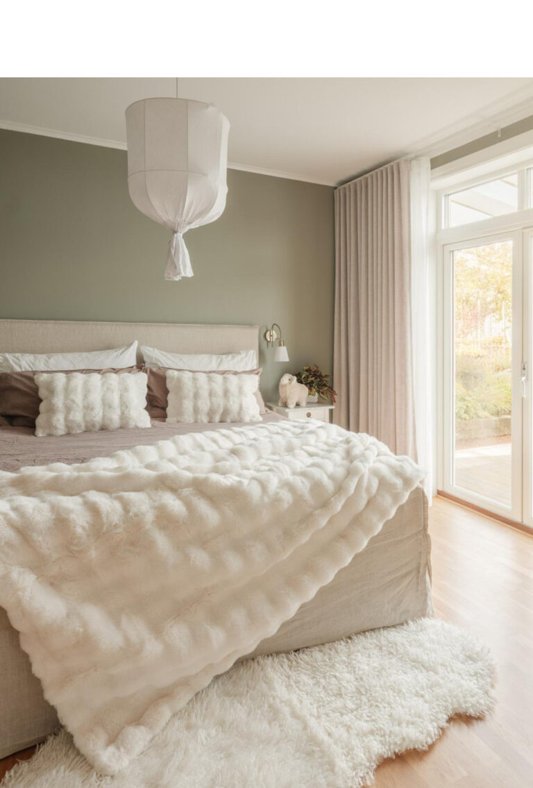 Skinnwille pleed Misty Ivory - Muster